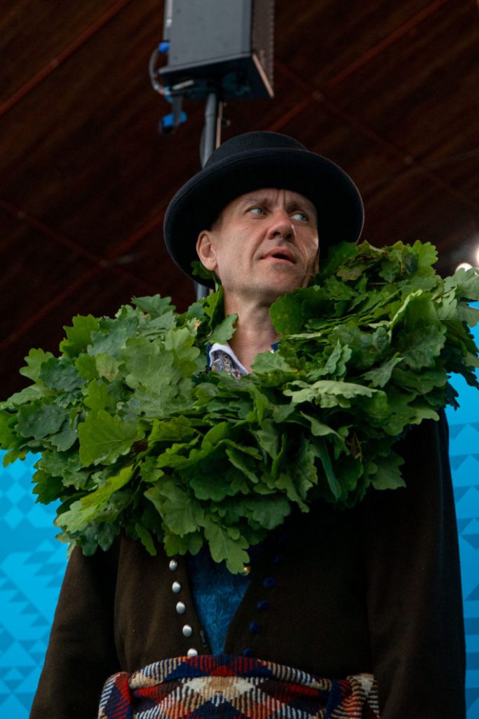 "Nobody, Nobody Is Alone": What Singing Means to Estonians – Deep Baltic